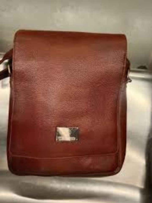 Sleek, Compact & Stylish – The Best Leather Side Packs of 2025 ...